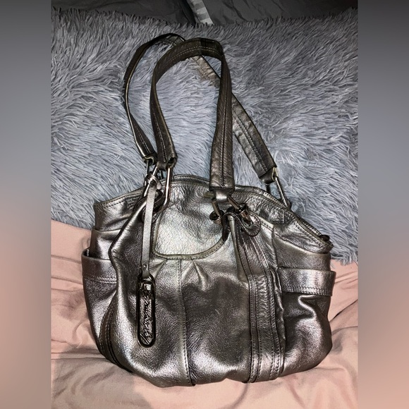 b. makowsky | Bags | Gorgeous Silver Makowsky Hobo Purse | Poshmark